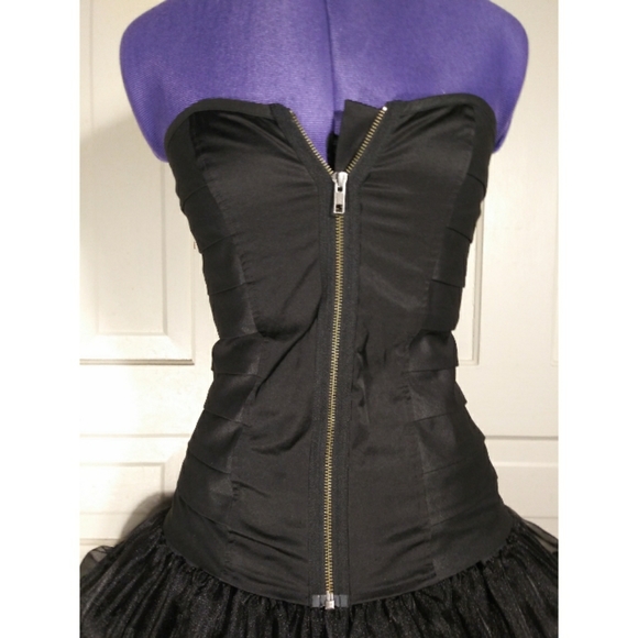 Just Female | Tops | Just Female Corset Top Bustier Predator Gothic Euc ...